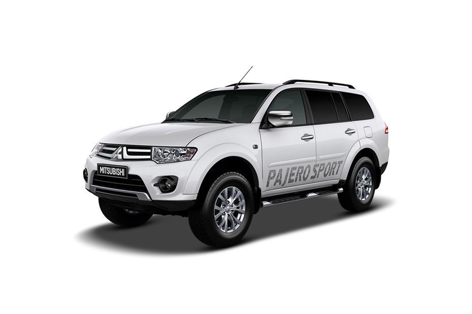 Mitsubishi Pajero Sport Images, Pajero Sport Interior & Exterior Photos ...