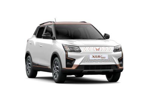 Mahindra charging car price store