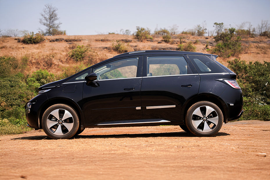 MG Windsor EV Specs & Features, Configurations, Dimensions