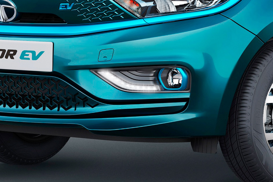 Tata Tigor EV XE On Road Price in Nagpur & 2022 Offers, Images